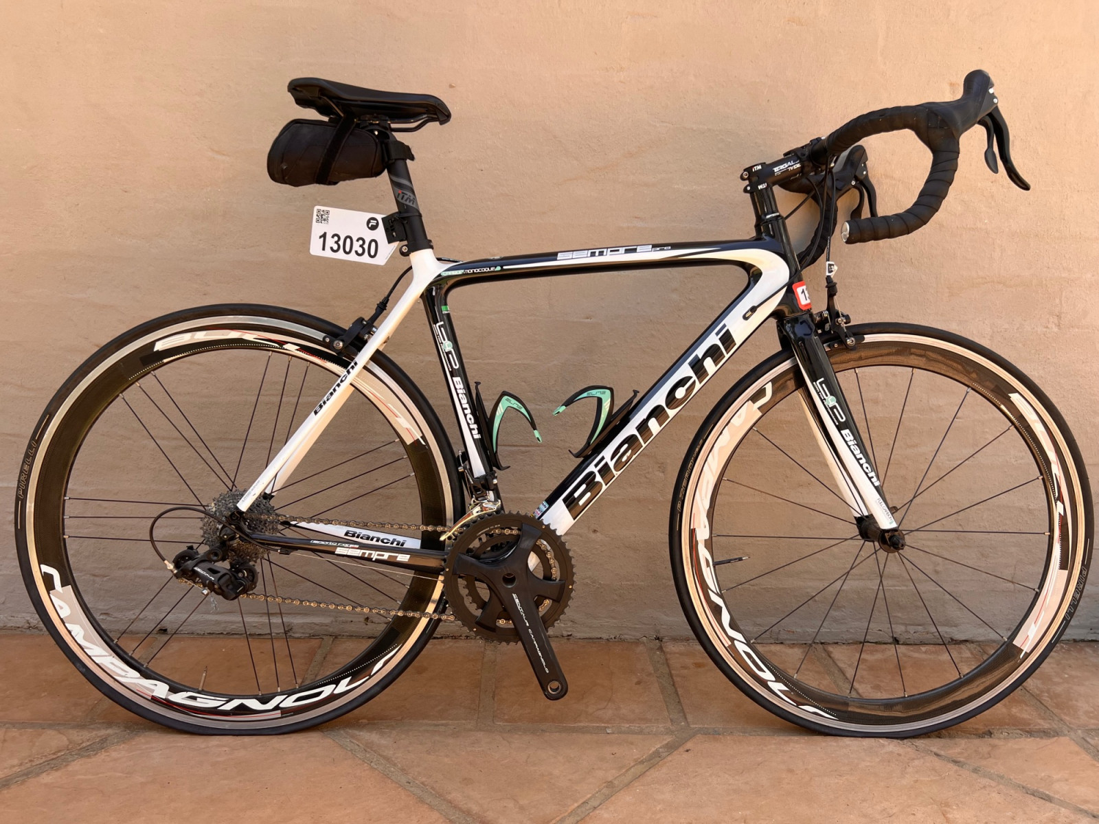 Bianchi Sempre Pro | Road Bikes | Bike Hub