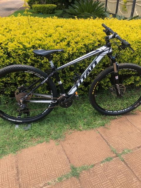 Titan Comp 29" - Medium | Hardtail Mountain Bikes | Bike Hub