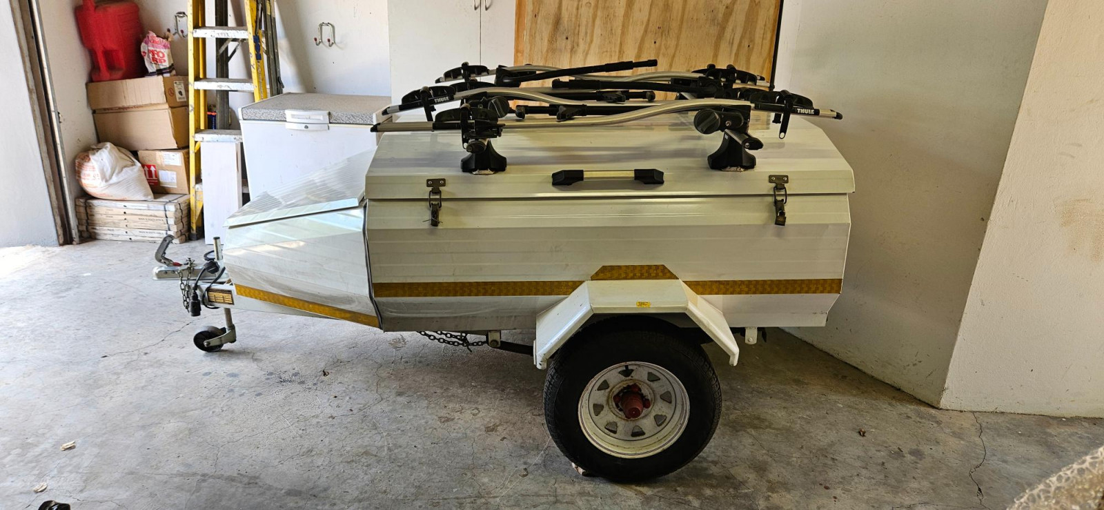 Venter trailer with Thule rack | Trailers | Bike Hub