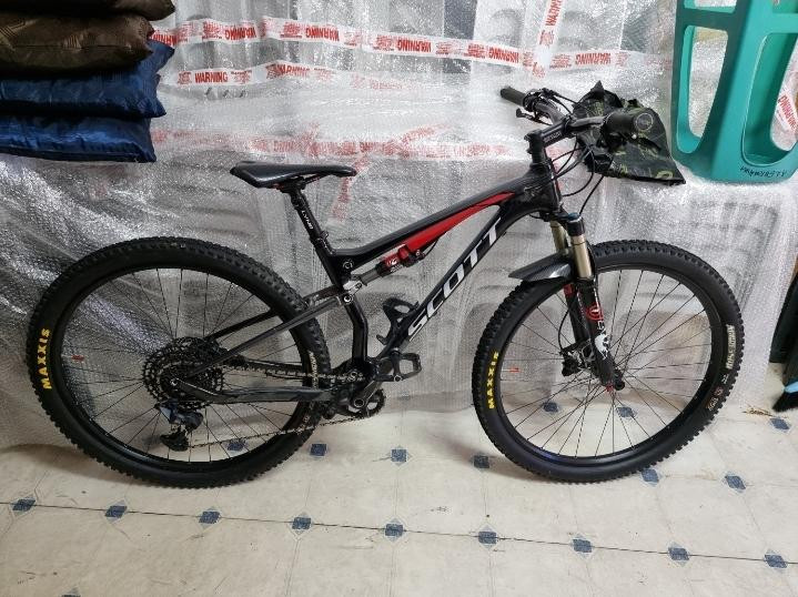 Scott Medium Carbon Spark 29er dual suspension | Dual Suspension ...