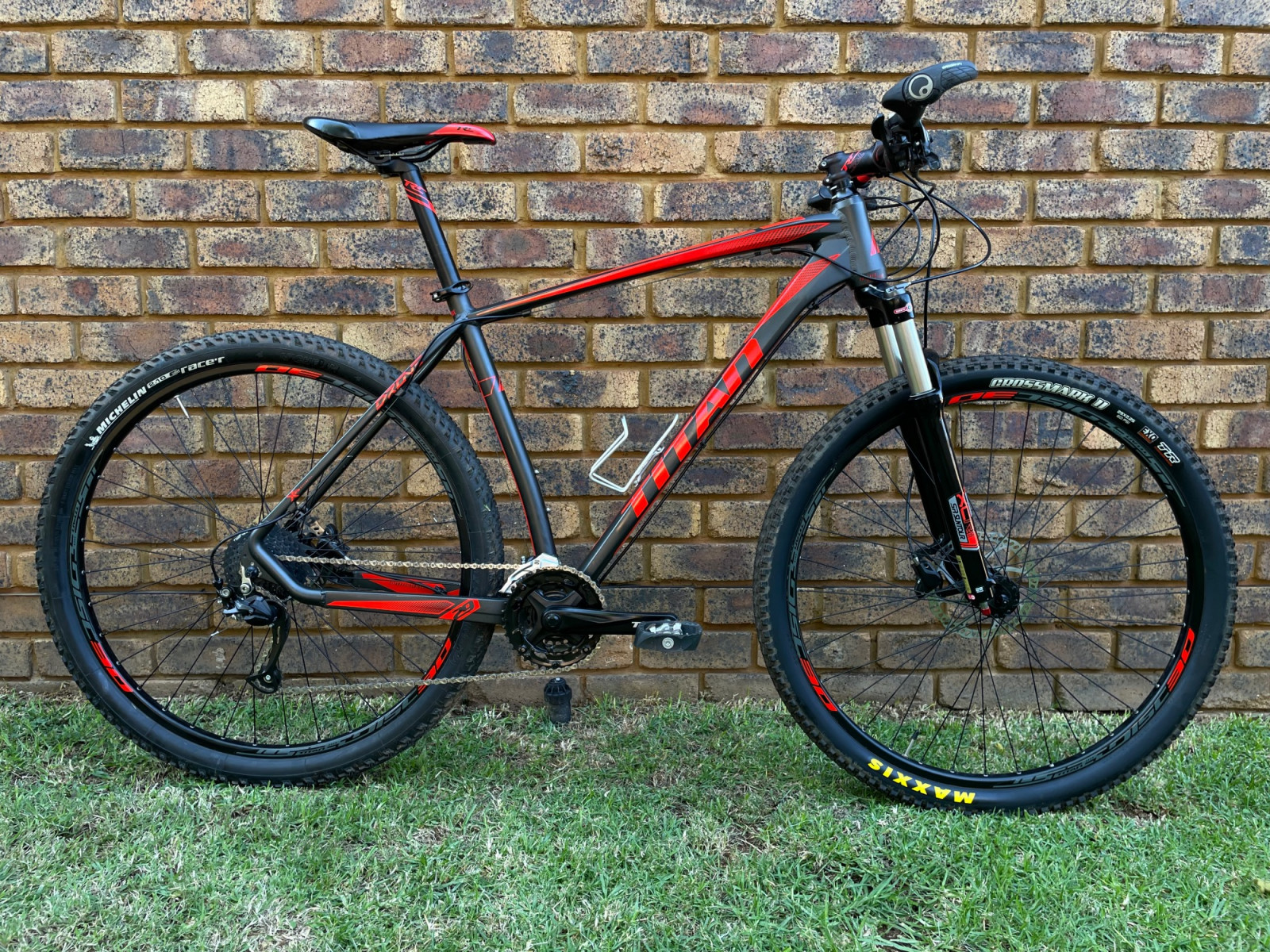 Mountain bike | Titan Drone trail 29er | Hardtail Mountain Bikes | Bike Hub