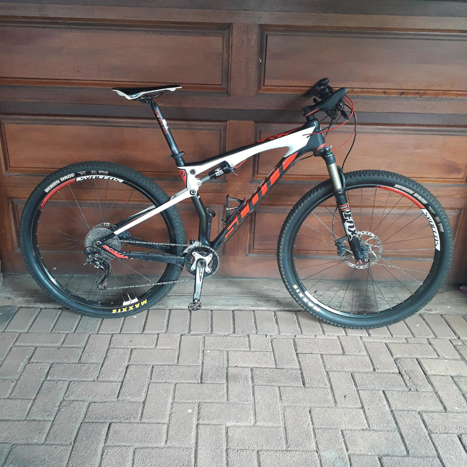Scott Spark 930 | Dual Suspension Mountain Bikes | Bike Hub