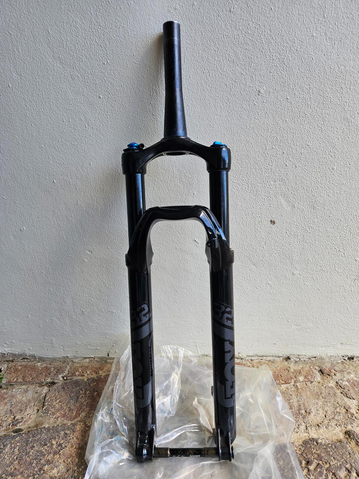 Fox 32 Rhythm | Mountain Bike Forks | Bike Hub