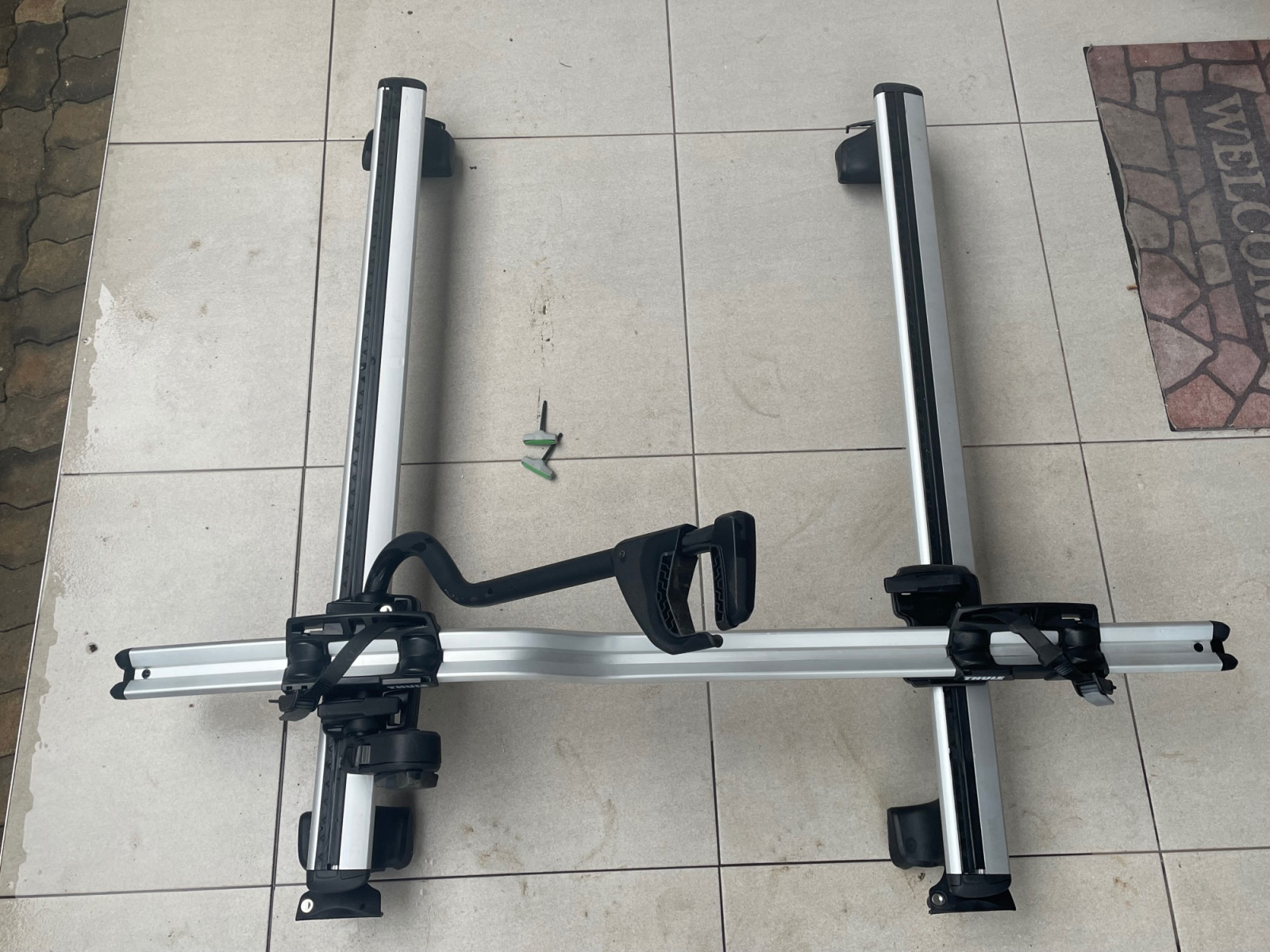 Thule roof rack with proride bike rack | Bike Racks | Bike Hub