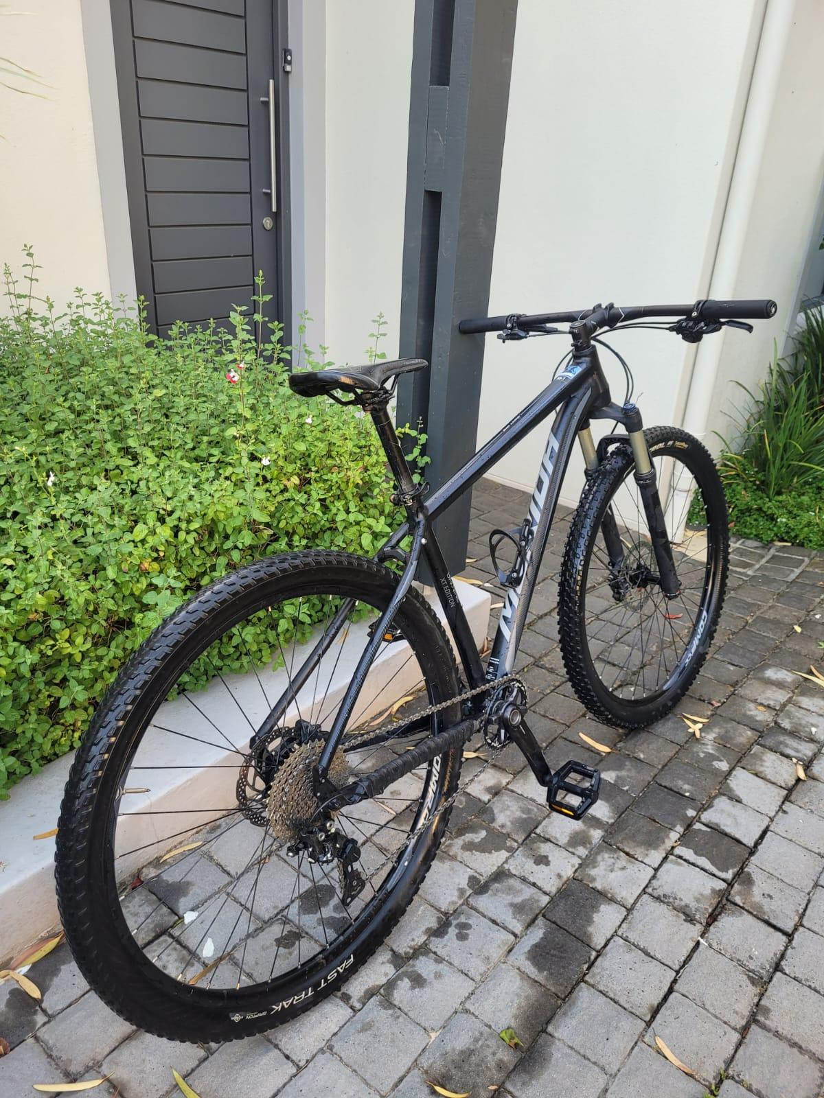 Merida Big Nine XT Edition | Hardtail Mountain Bikes | Bike Hub