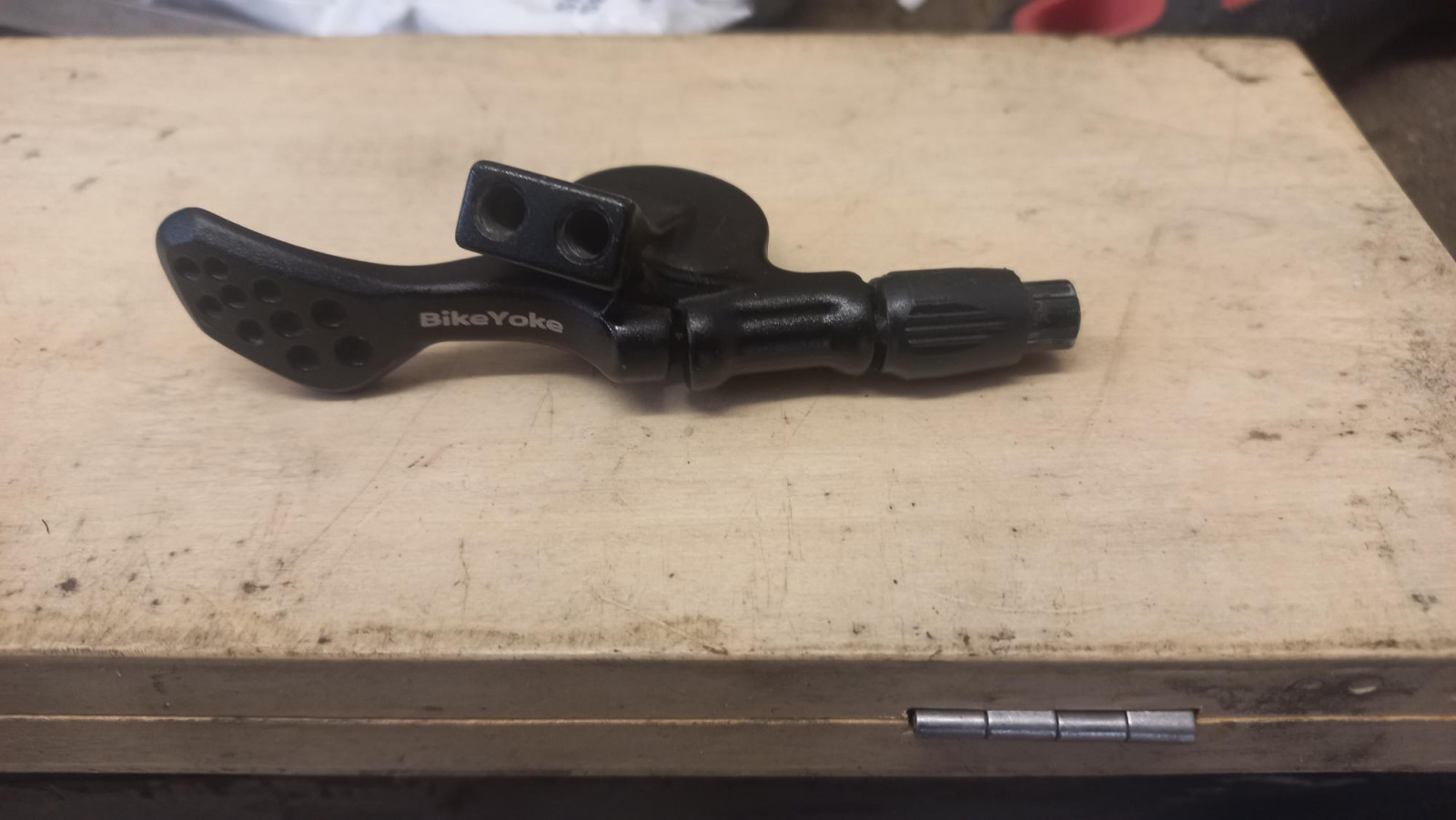 Bikeyoke Triggy dropper remote | Dropper Seat Posts | Bike Hub