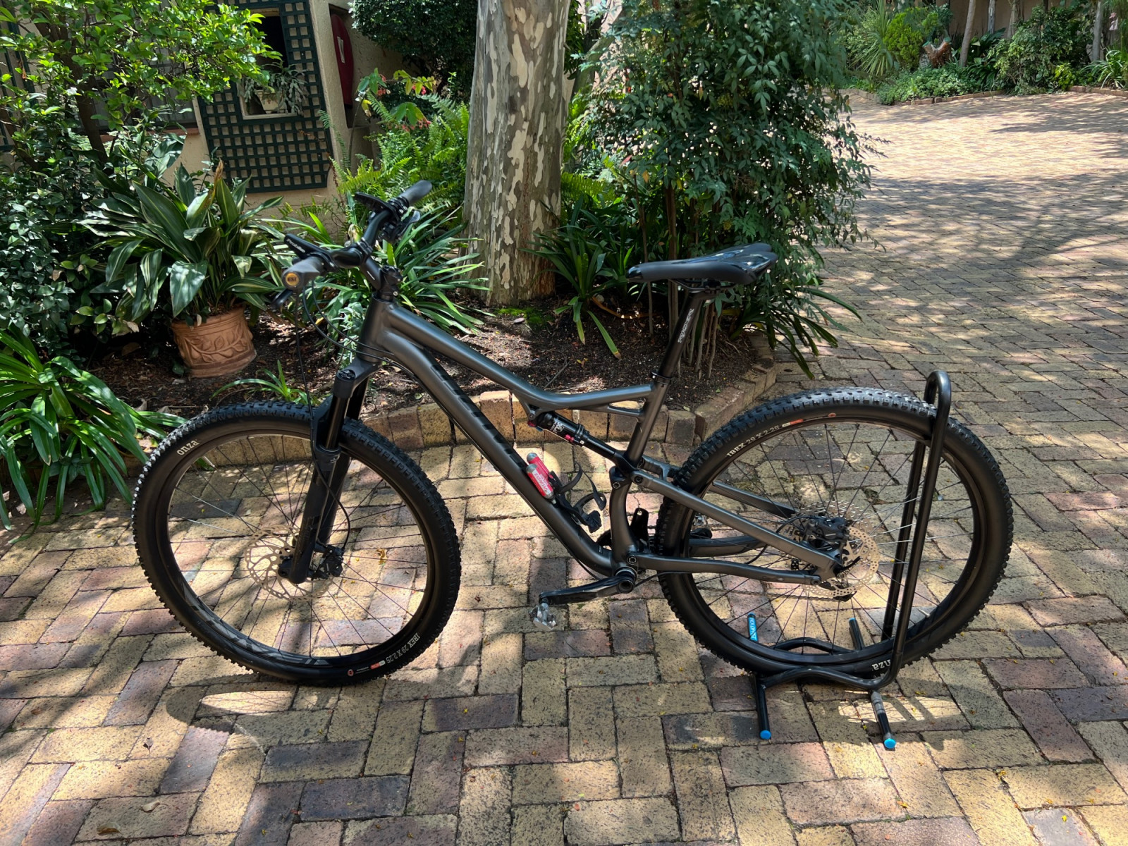 Specialized Camber Comp | Dual Suspension Mountain Bikes | Bike Hub