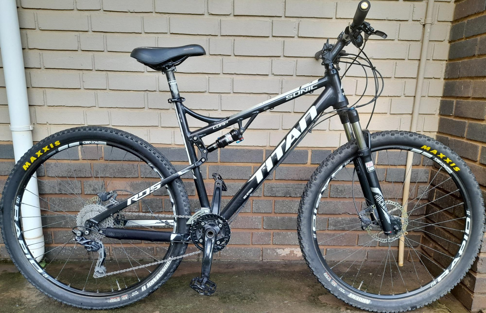 Titan Sonic Comp RDS | Dual Suspension Mountain Bikes | Bike Hub