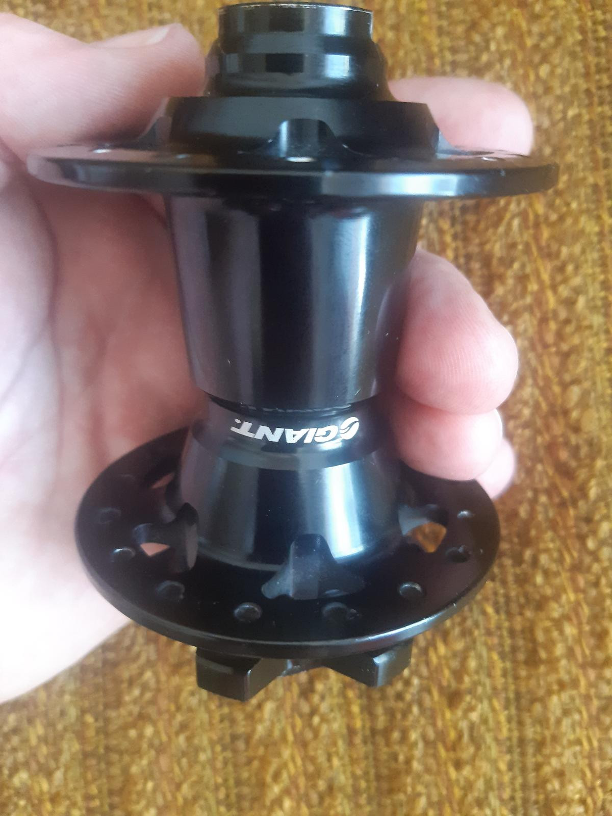 Giant Sealed bearing hub 32 Hole | Mountain Bike Hubs | Bike Hub