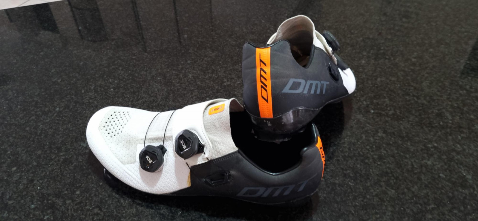 DMT SH1 Full Carbon | Shoes | Bike Hub