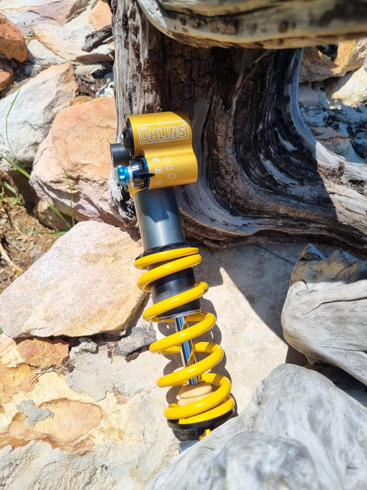 Ohlins TTX22M | Rear Shocks | Bike Hub