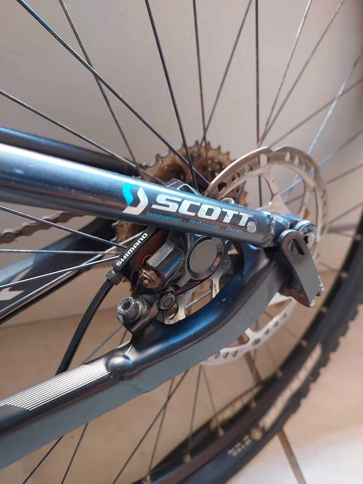 Scott 640 Mountain Bike | Dual Suspension Mountain Bikes | Bike Hub