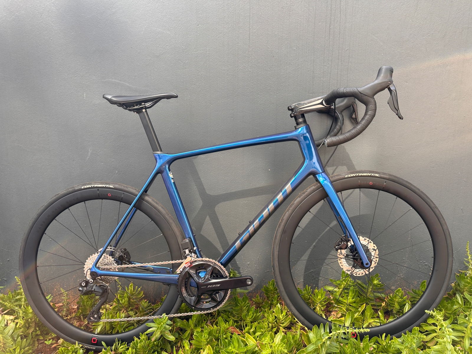 *NEW* Giant TCR Advanced Pro 0(L) *Di2* | Road Bikes | Bike Hub