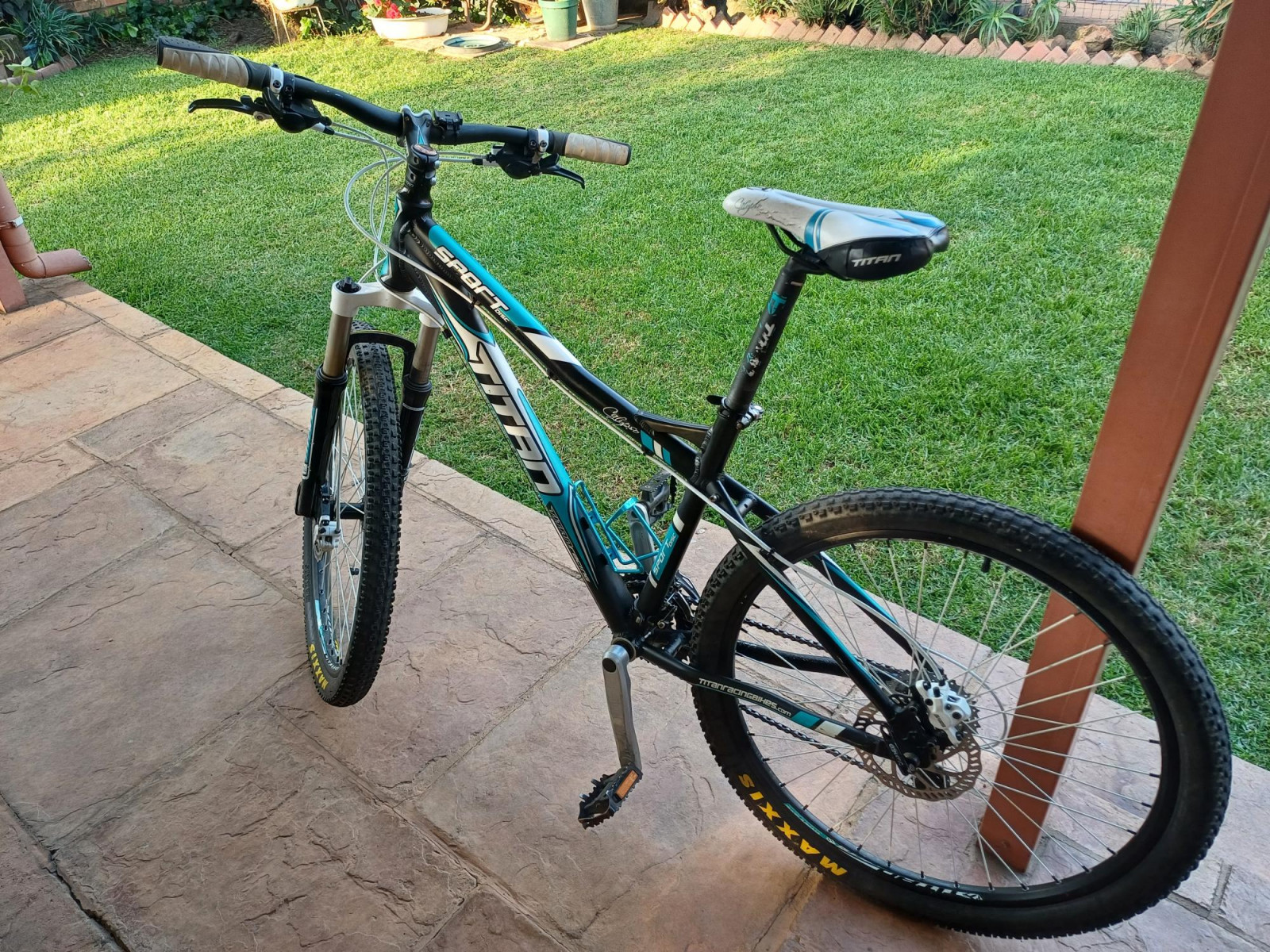Titan Calypso Sport Disc | Hardtail Mountain Bikes | Bike Hub