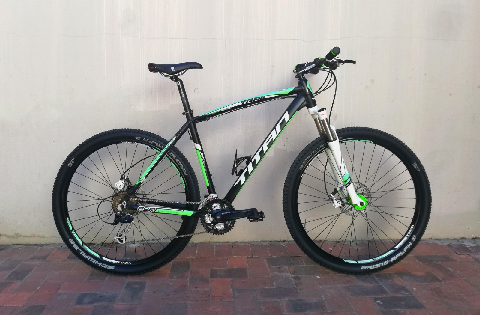 Titan Trail Sport 29er MTB (L) | Hardtail Mountain Bikes | Bike Hub