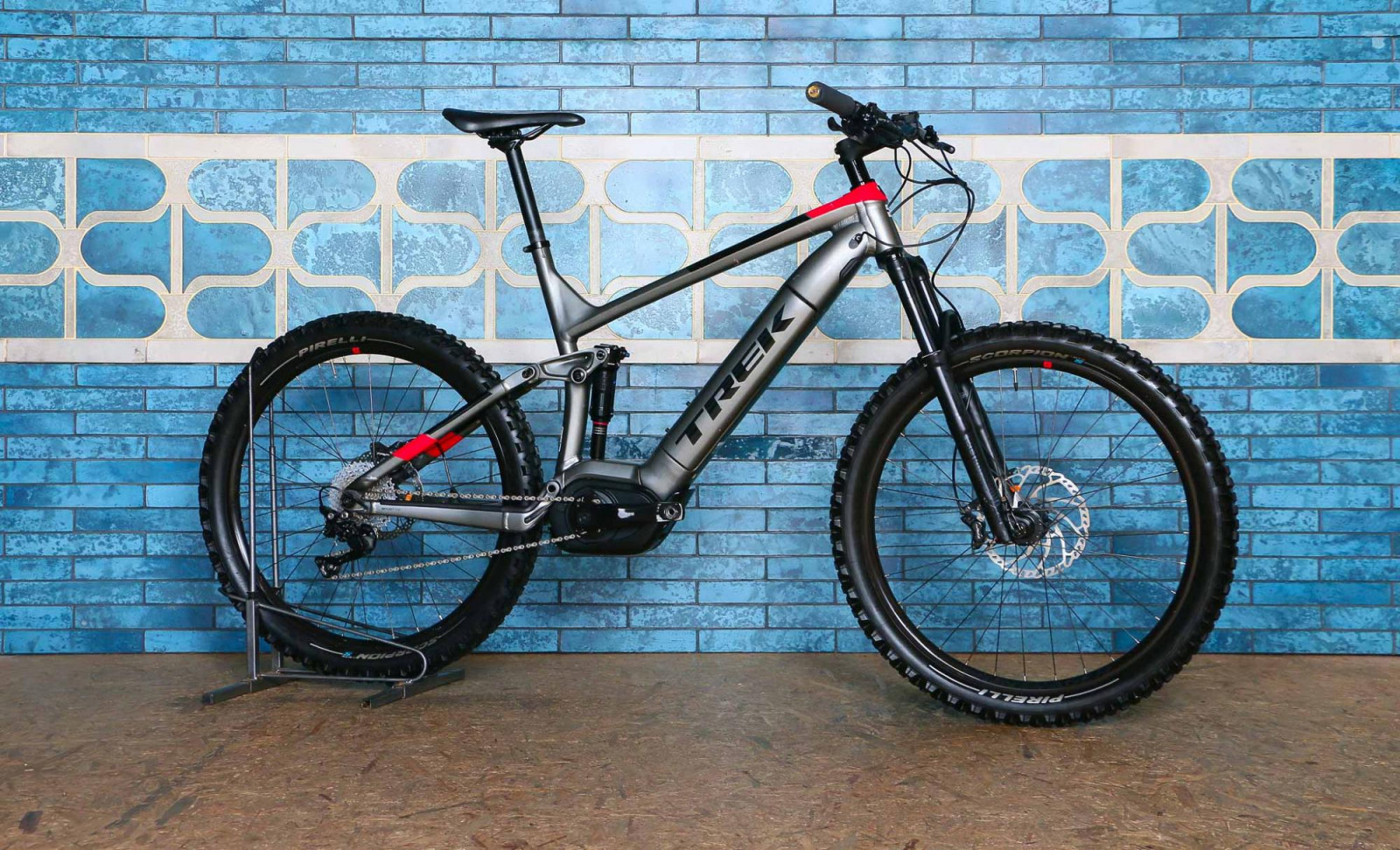 Pre-Owned Trek Powerfly 5 (L) BM9176 (2019) | Dual Suspension Mountain ...
