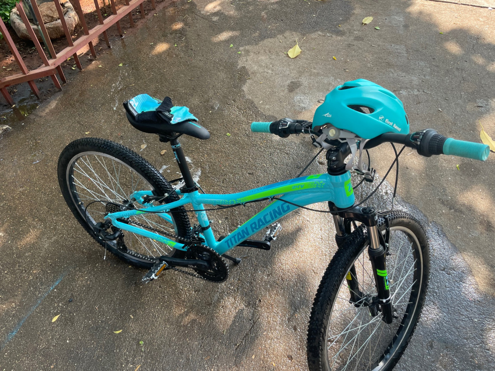 24 inch Titan Calypso | Hardtail Mountain Bikes | Bike Hub