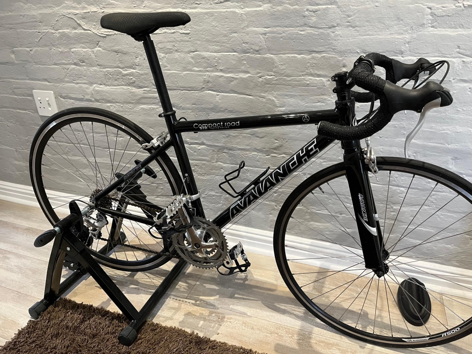 Avalanche Compact Road STR Racing Series | Road Bikes | Bike Hub