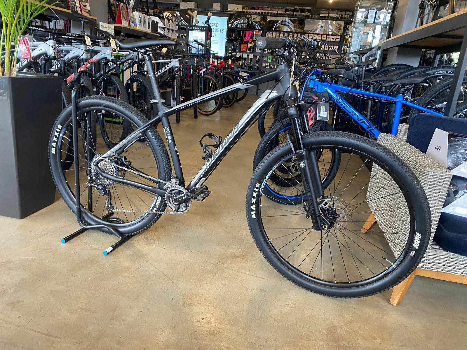 Merida Big 9 XT | Hardtail Mountain Bikes | Bike Hub