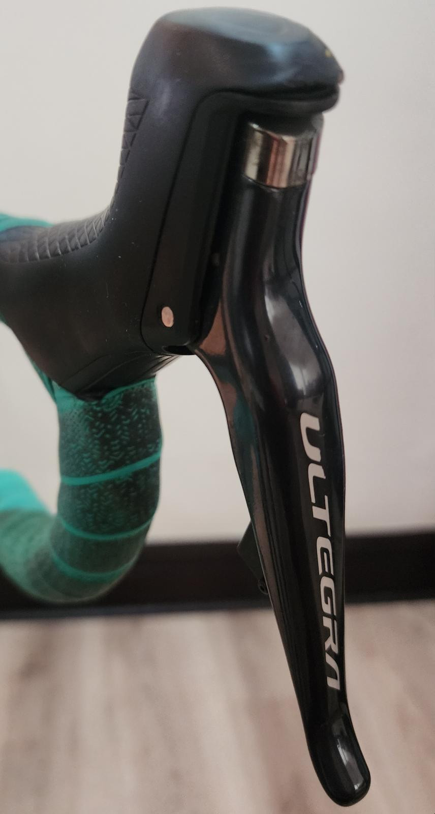 Shimano Ultegra Di2 11spd | Complete Groupsets | Bike Hub