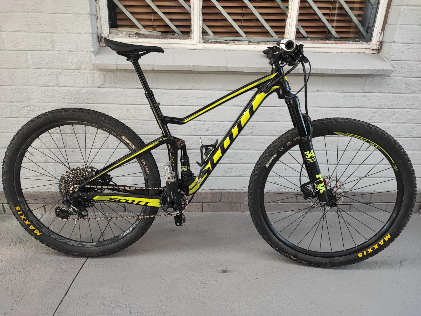 Scott spark 940 | Dual Suspension Mountain Bikes | Bike Hub