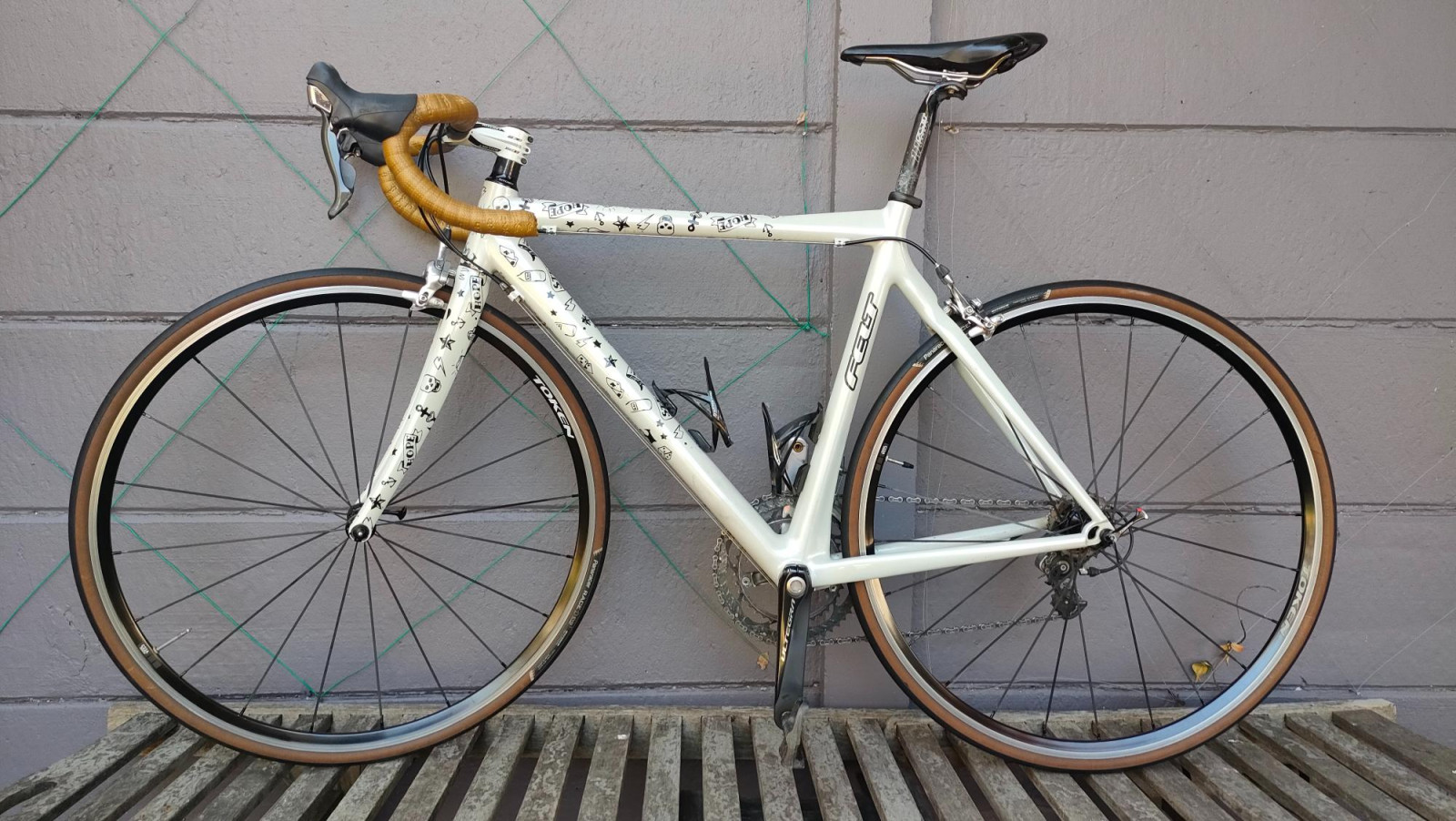 One-of-a-Kind Felt F3 | Road Bikes | Bike Hub