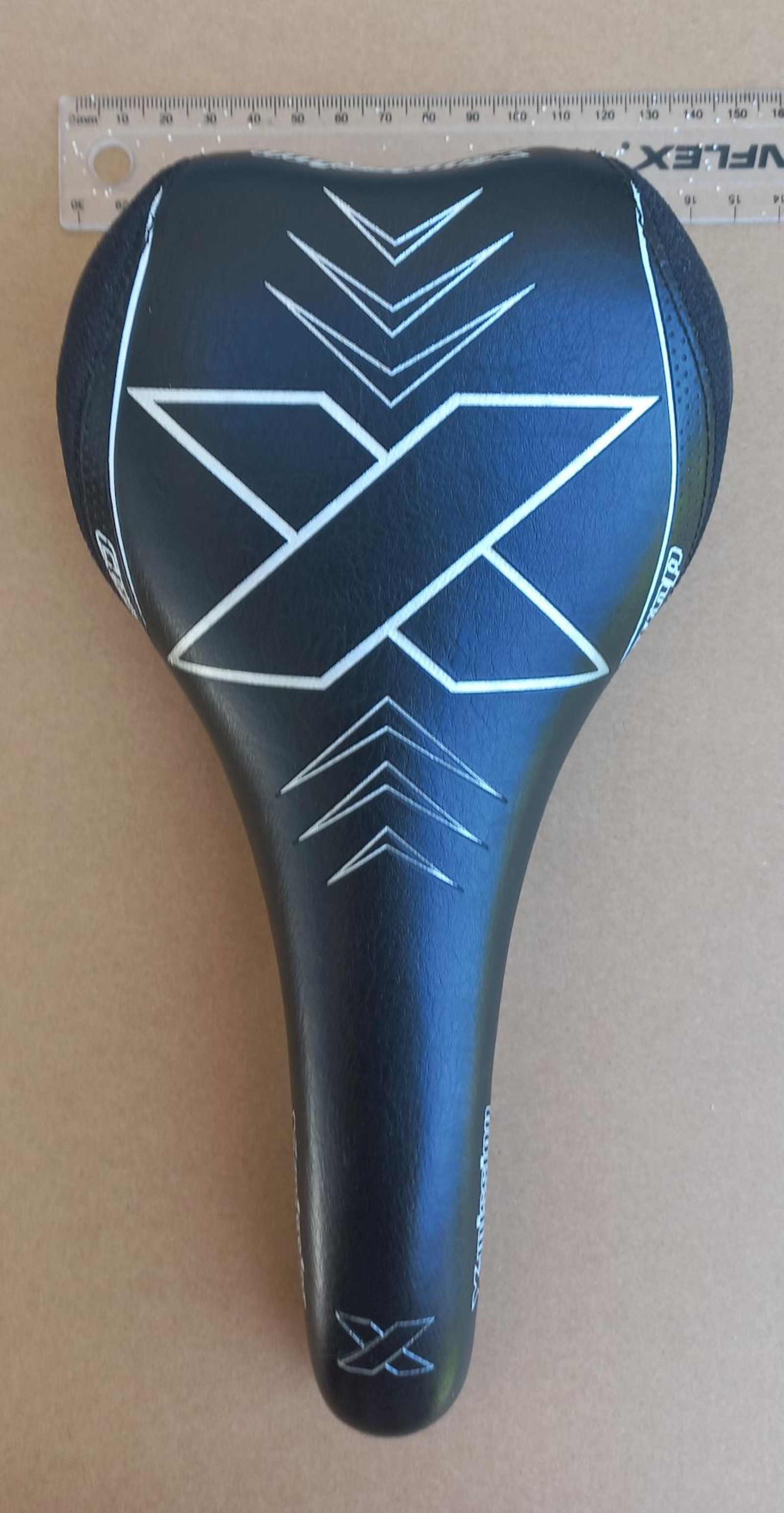 X Mission Comp Saddle | Saddles | Bike Hub