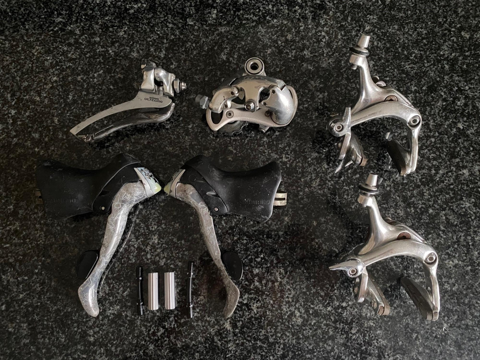 Shimano Ultegra 9 speed groupset | Complete Groupsets | Bike Hub