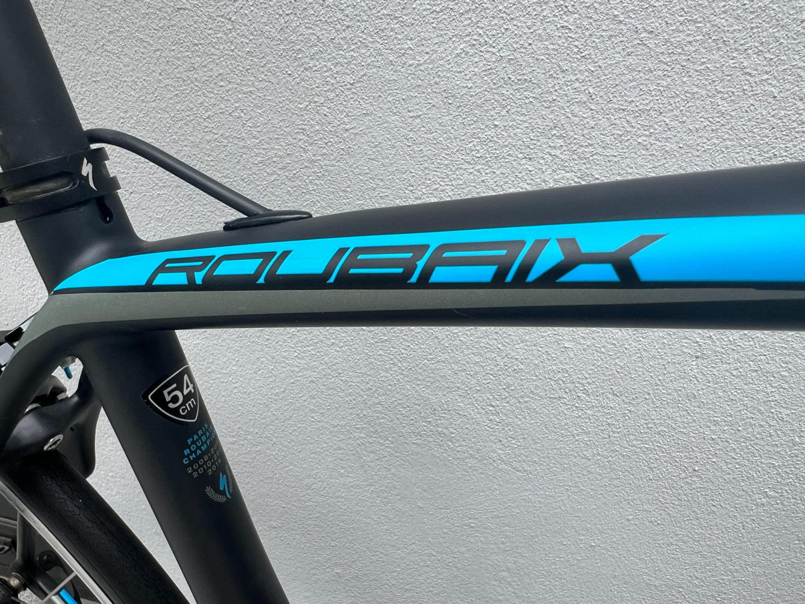 Specialized Roubaix SL4 Carbon | Road Bikes | Bike Hub