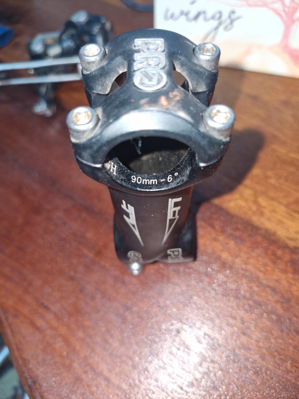 Pro stem | Stems | Bike Hub