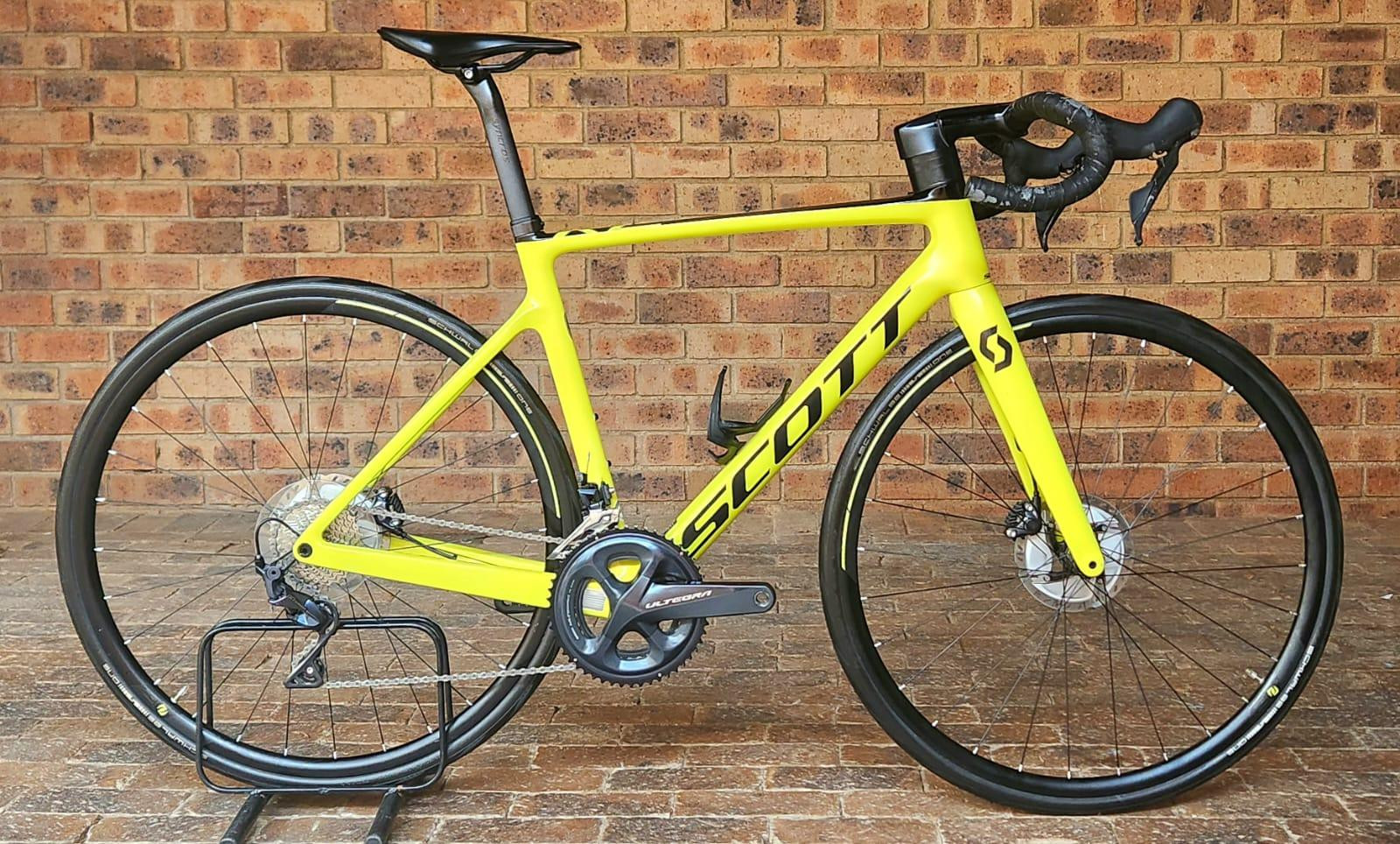 Scott addict RC 30 disc | Carbon | Ultegra | Road Bikes | Bike Hub