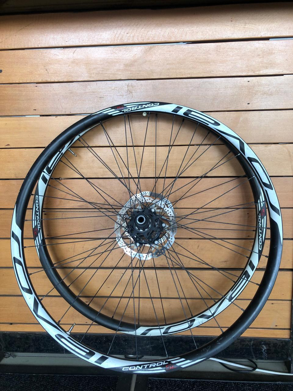 Roval Control SL Carbon with Powertap GS Power Hub | Mountain Bike ...