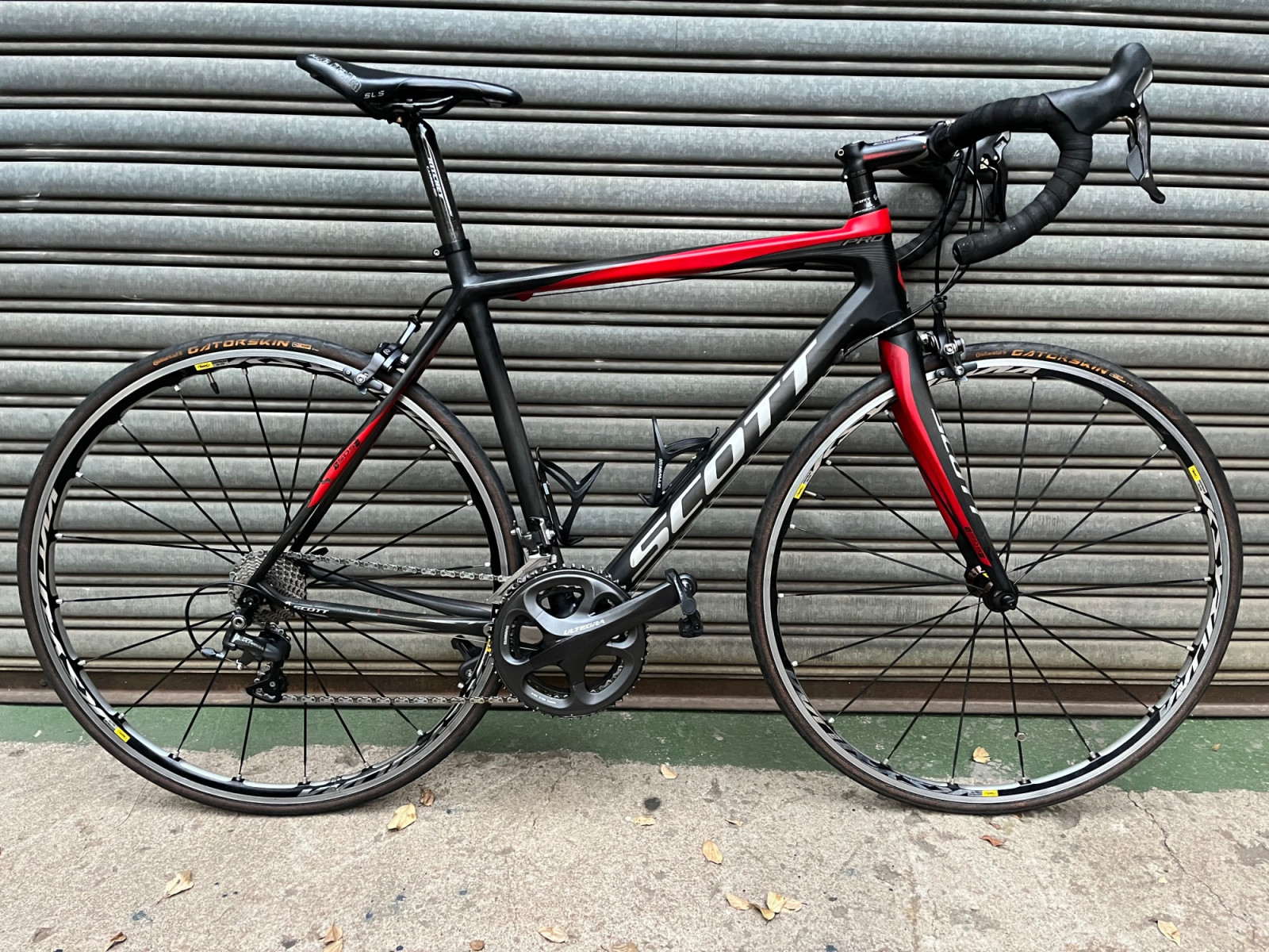 Scott CR1 PRO | Road Bikes | Bike Hub