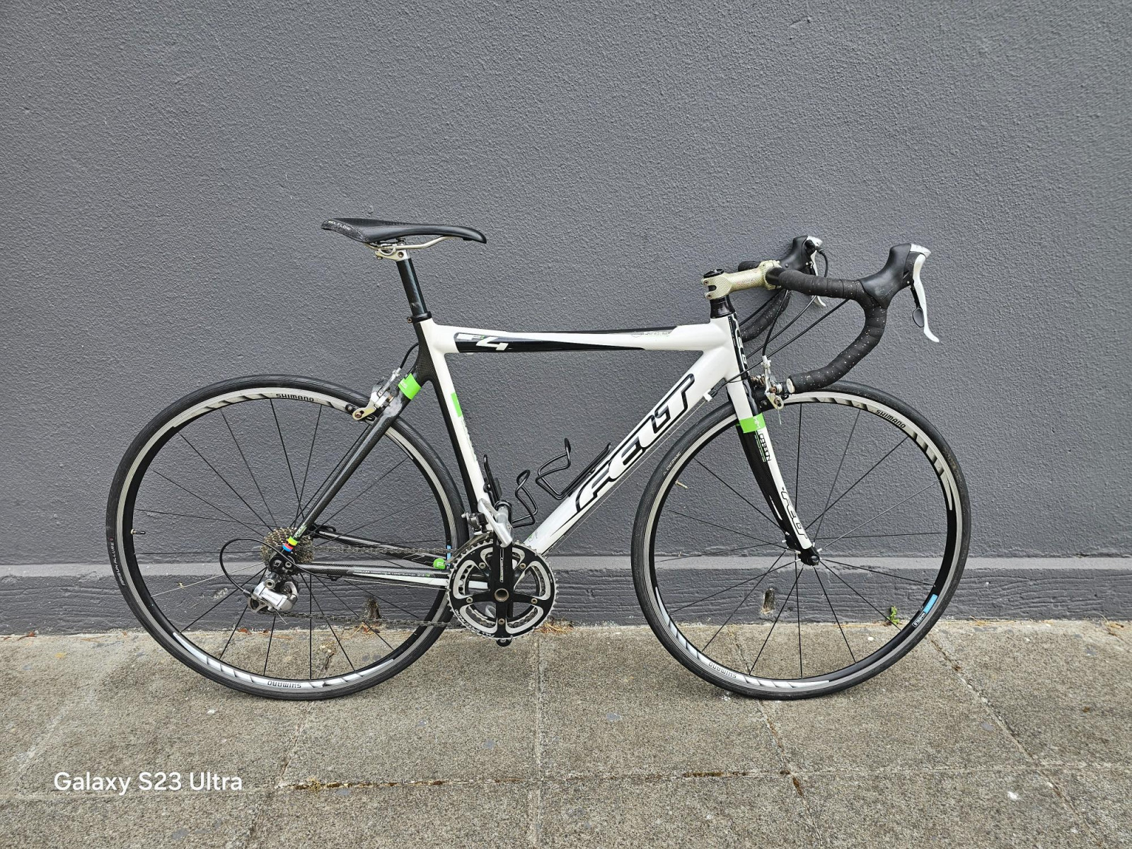 Felt F4 carbon road bike | Road Bikes | Bike Hub