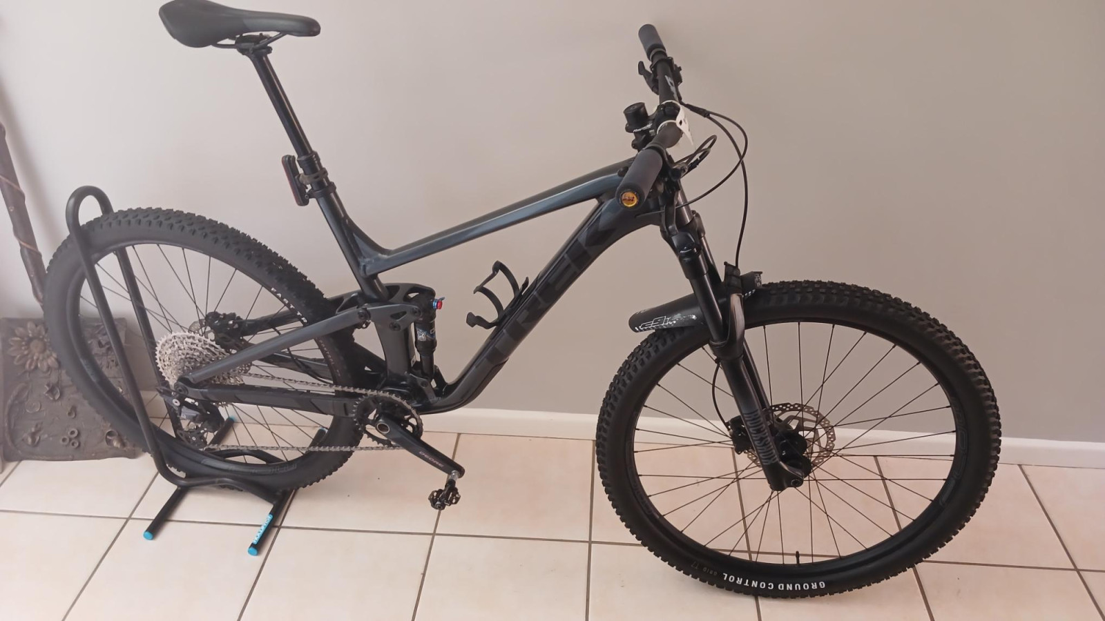 Trek Top Fuel 5 2022 XL | Dual Suspension Mountain Bikes | Bike Hub