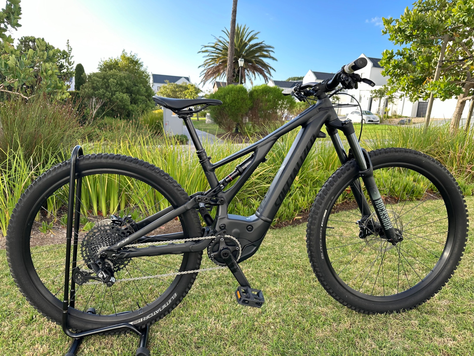 Specialized Turbo Levo 2021 (S) very low kms | Dual Suspension Mountain ...