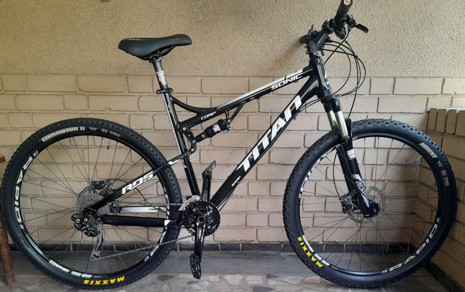 Titan Sonic Comp | Dual Suspension Mountain Bikes | Bike Hub