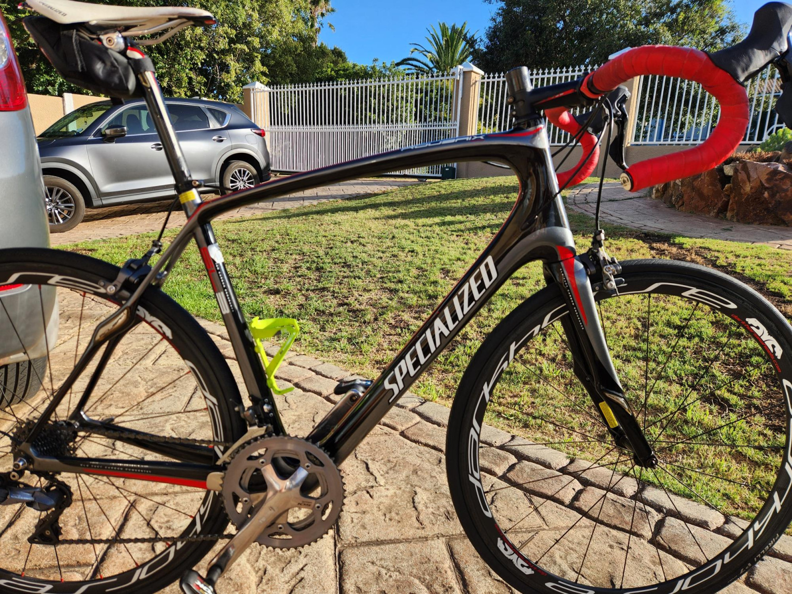 2013 Specialized Roubaix SL3 | Road Bikes | Bike Hub