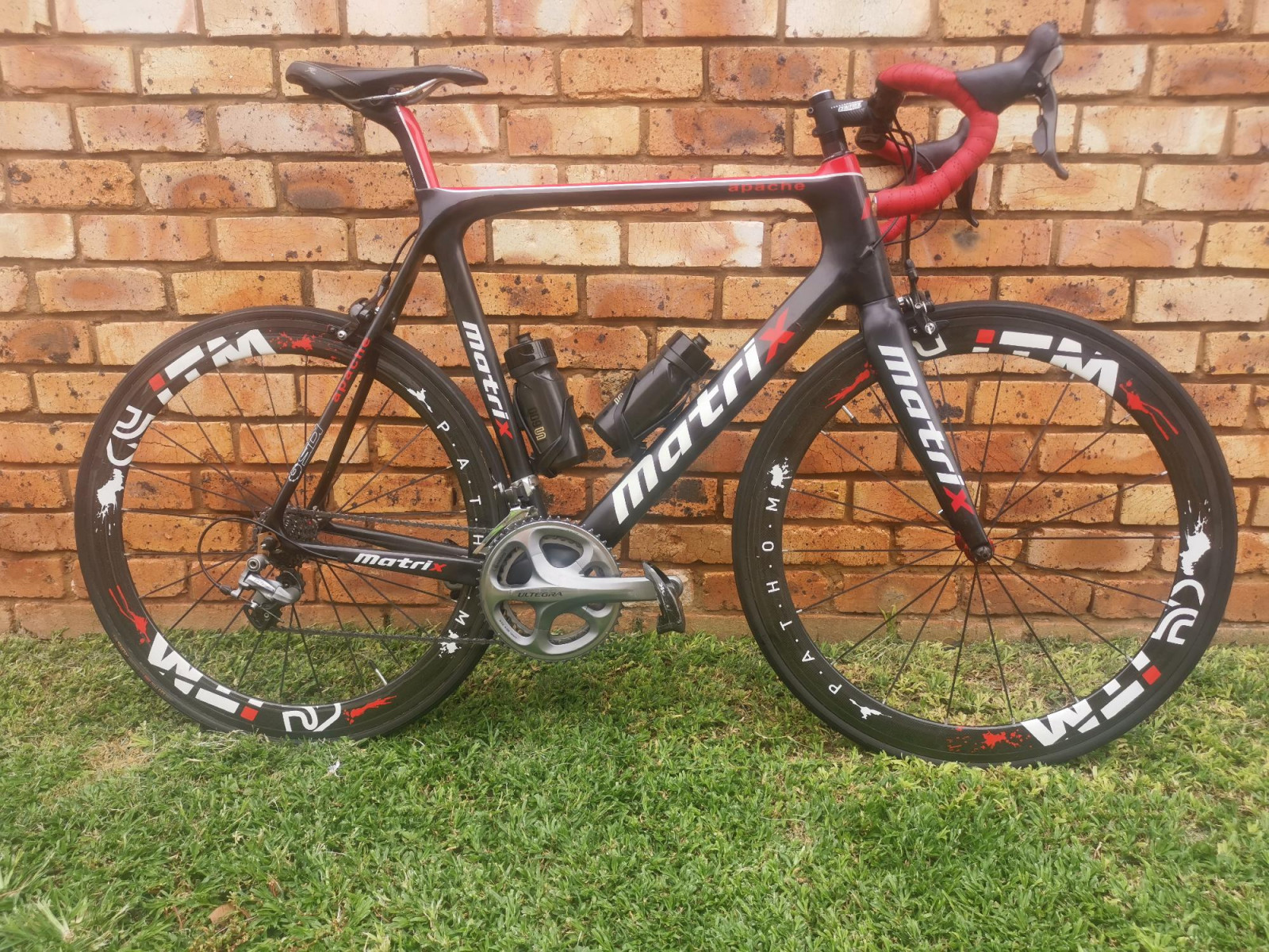 Matrix Apache Pyro Carbon | Road Bikes | Bike Hub