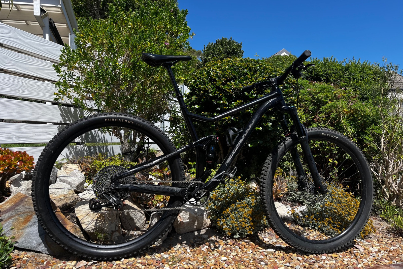 Merida One-Twenty 800 | Dual Suspension Mountain Bikes | Bike Hub