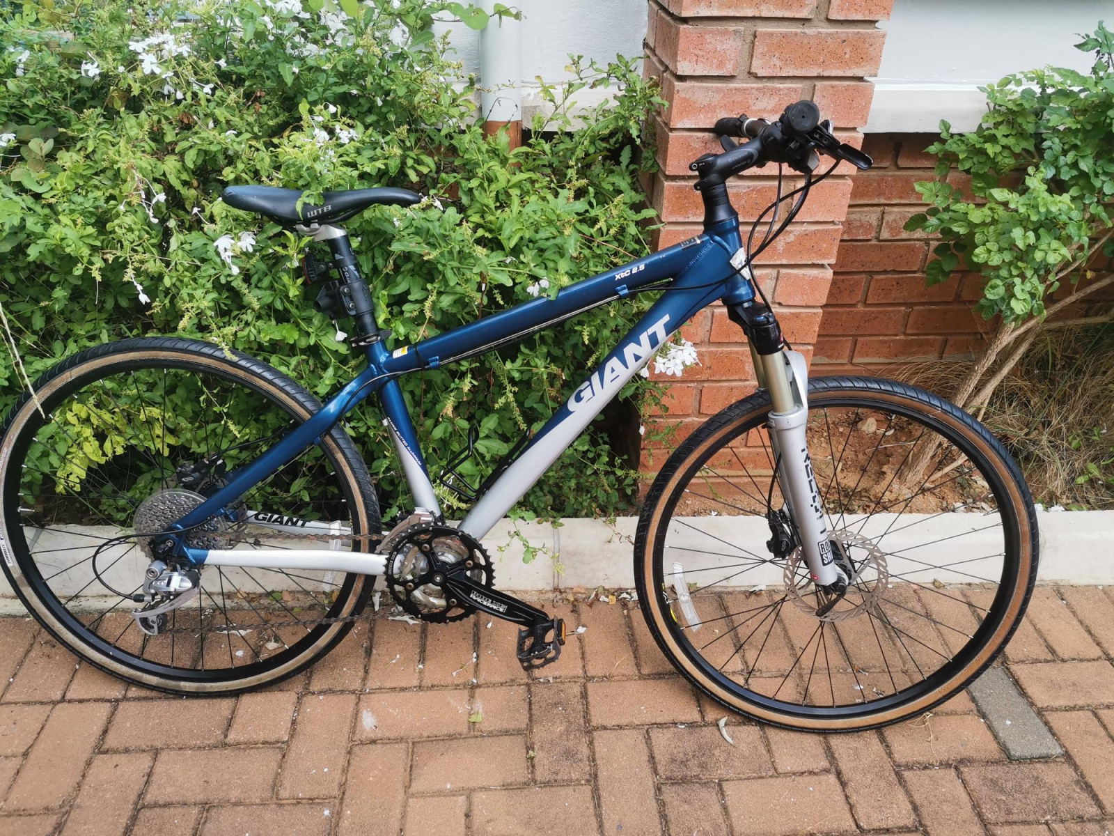 Giant mountain bike with road wheels | Hardtail Mountain Bikes | Bike Hub