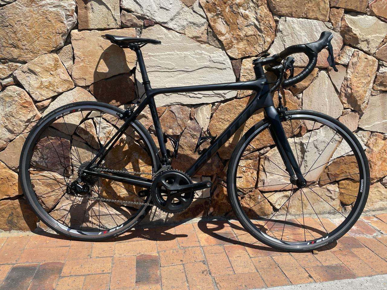 Scott Addict 30 | Road Bikes | Bike Hub