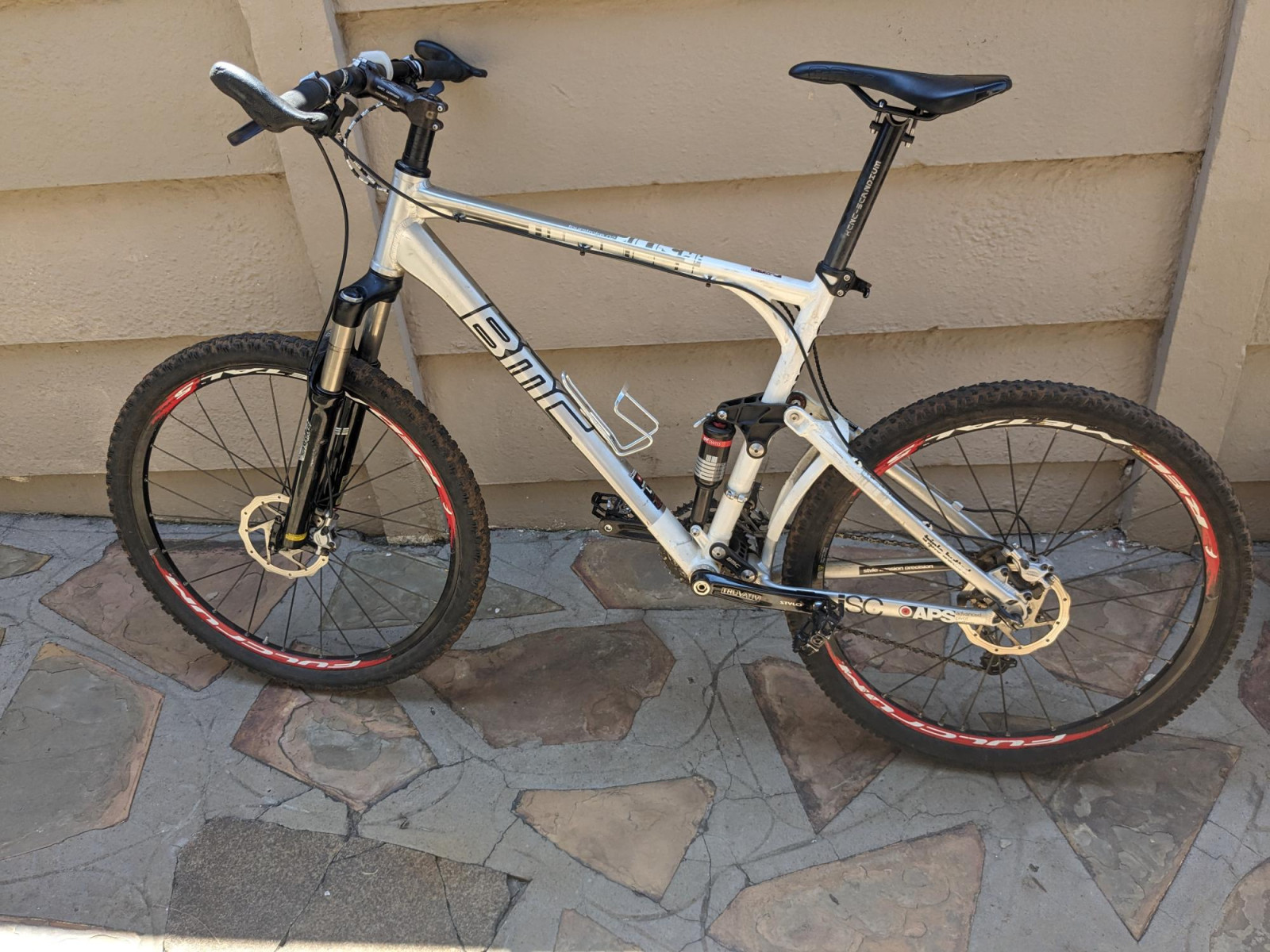 BMC fourstroke 02 mountain bike | Dual Suspension Mountain Bikes | Bike Hub