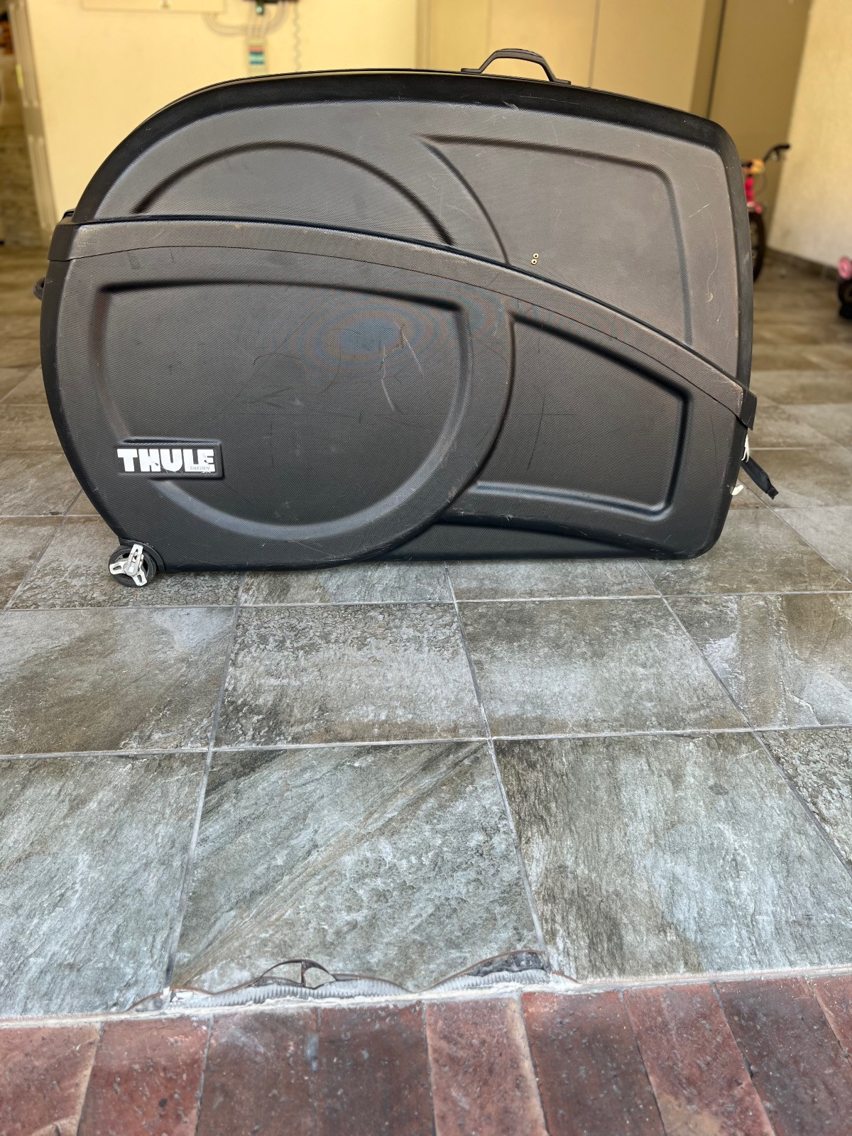 Thule Hardcase Bike Box | Bike Bags & Boxes | Bike Hub