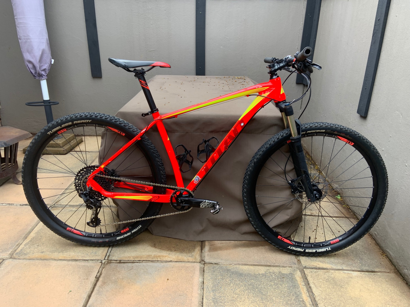 Titan Drone Pro | Hardtail Mountain Bikes | Bike Hub