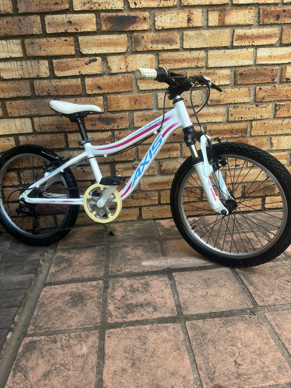 20 Axis caprice girls bike | Hardtail Mountain Bikes | Bike Hub