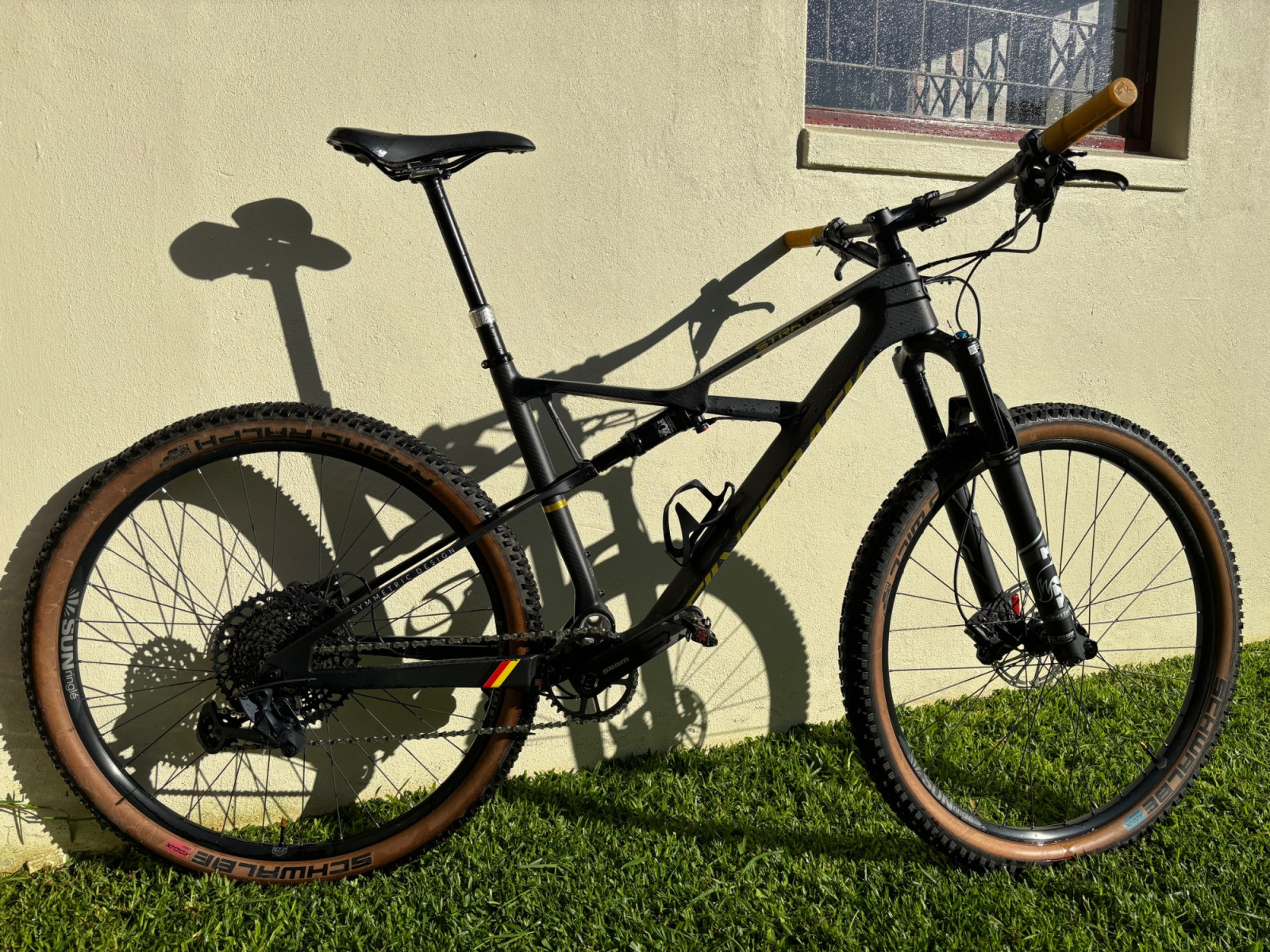 Silverback Stratos CF PRO (full carbon) | Dual Suspension Mountain ...