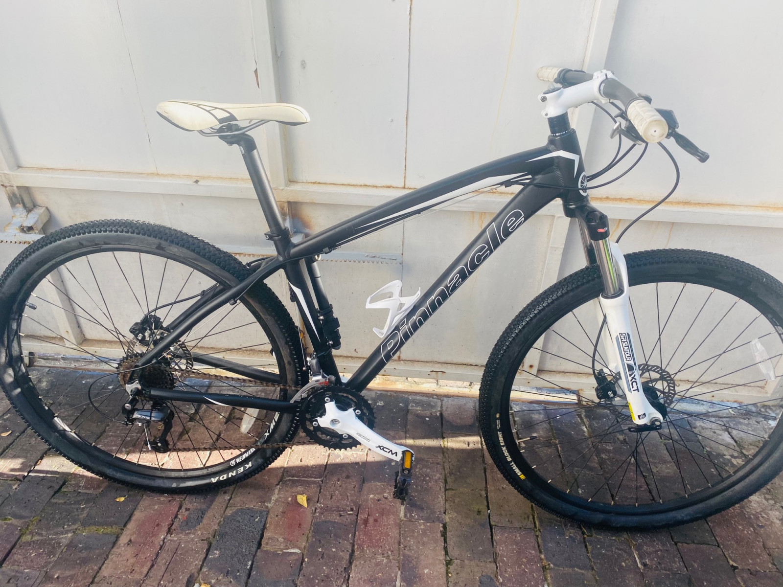 Pinnacle 29er MTB | Hardtail Mountain Bikes | Bike Hub