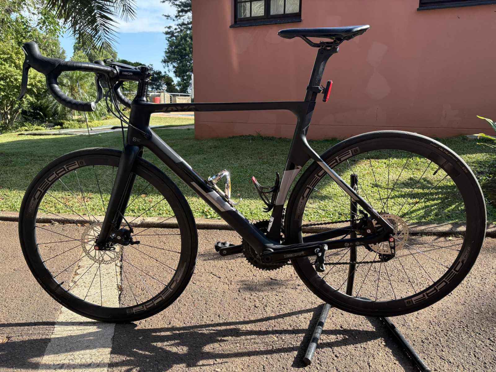 Java Vesuvio 22S Carbon Disc Road Bike | Road Bikes | Bike Hub