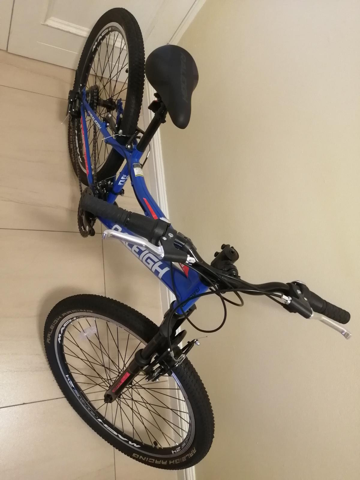 New Raleigh Mirage 2.0 Mountain Bike | Hardtail Mountain Bikes | Bike Hub